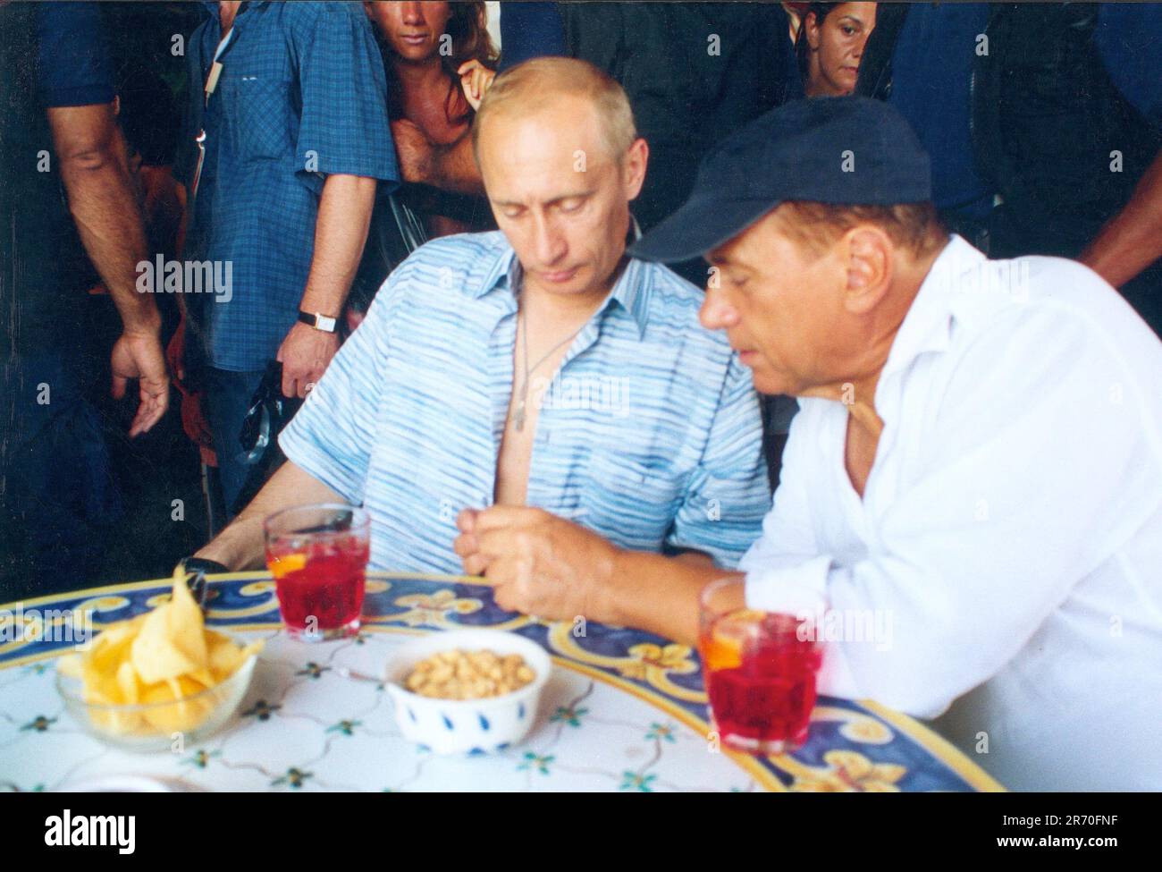 COSTA SMERALDA, ESTATE 2003 SILVIO BERLUSCONI HA INVITATO VLADIMIR ...