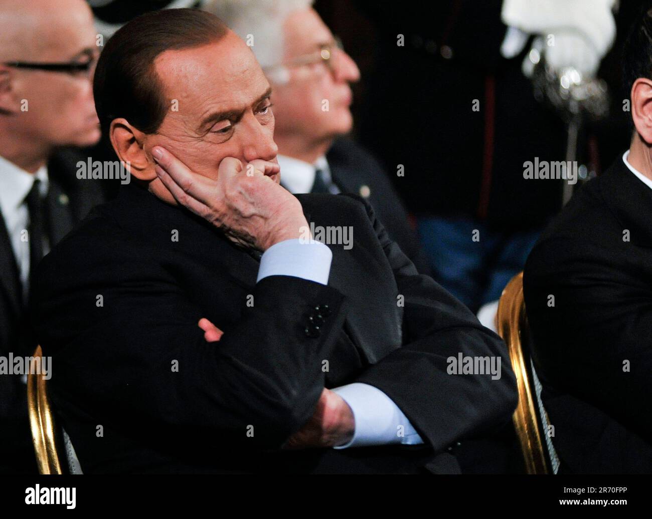 Mezza foto hi-res stock photography and images - Alamy