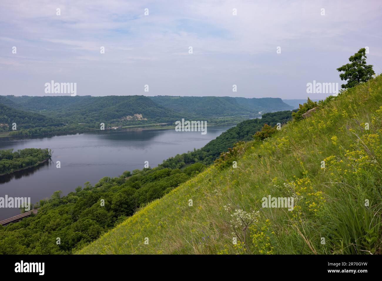 Mississippi River Scenic Hilly Landscape Stock Photo - Alamy