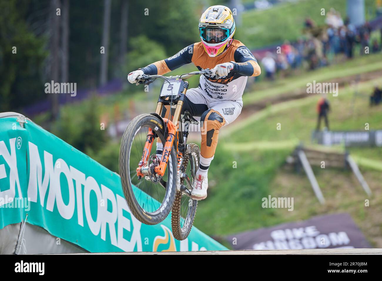 Pivot factory racing hi-res stock photography and images - Alamy