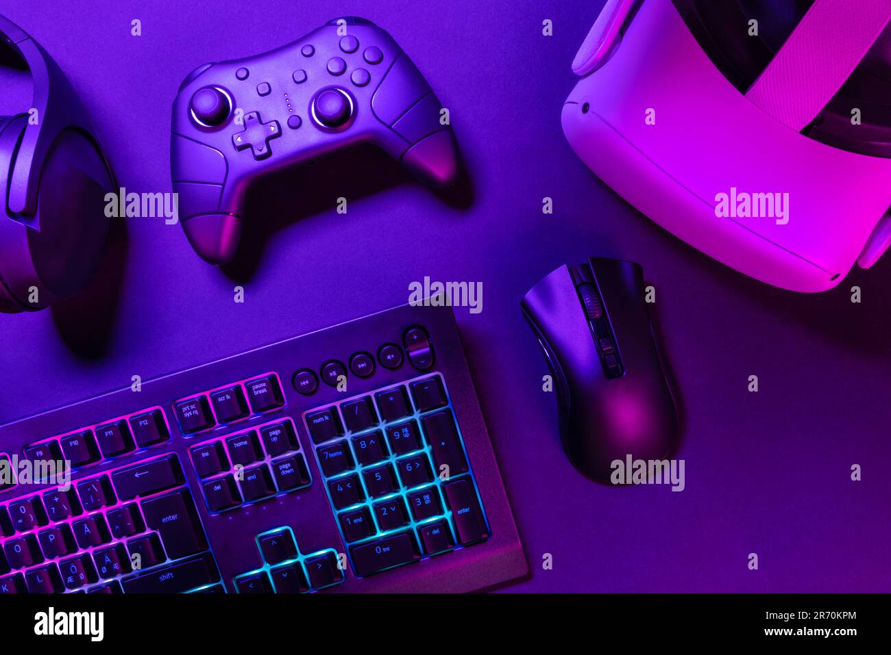 Gaming table accessories hi-res stock photography and images - Alamy