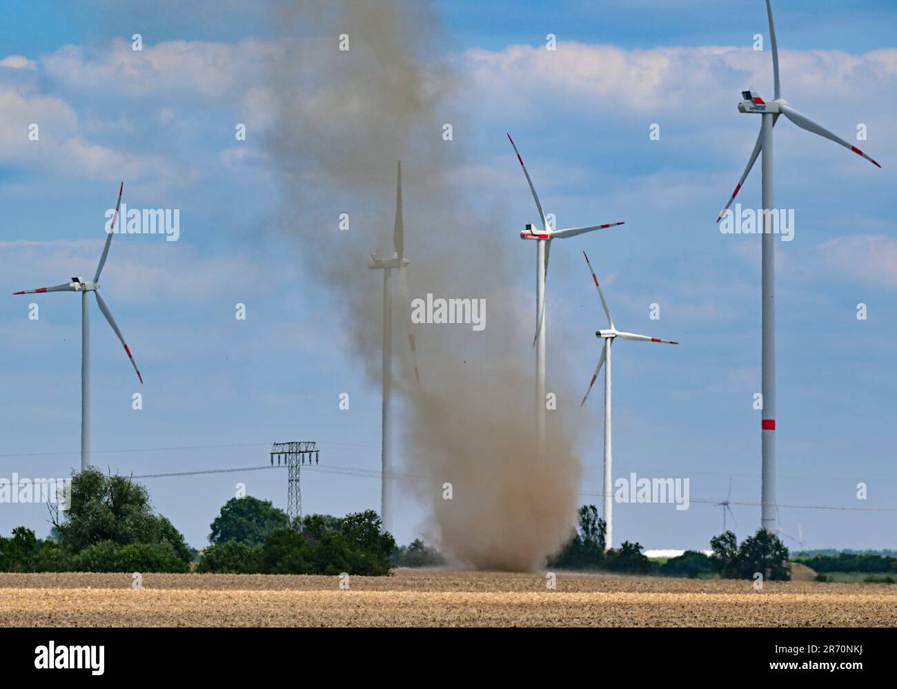 Whirlwind dust hi-res stock photography and images - Alamy