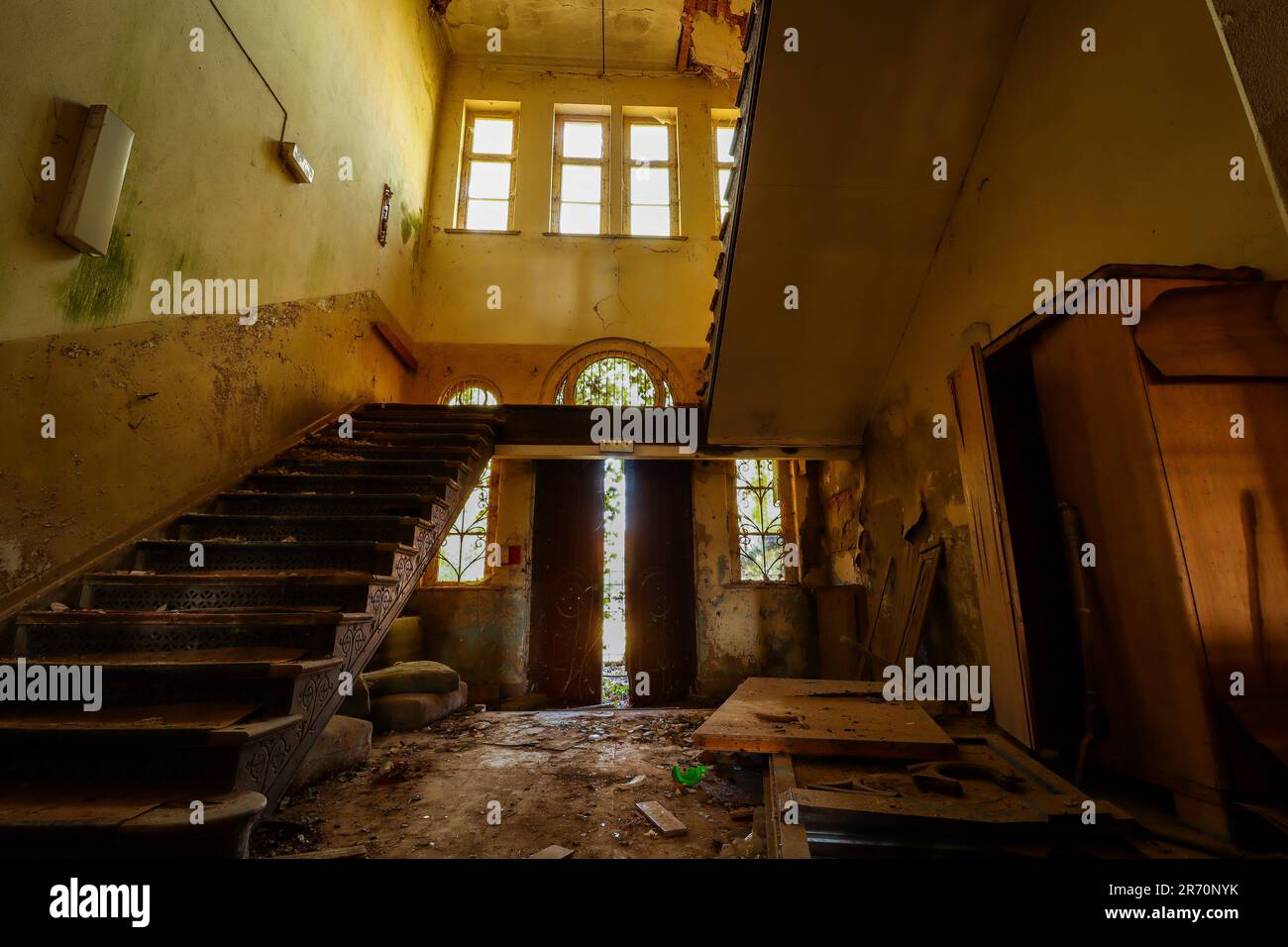 old abandoned hall in a lost place castle Stock Photo - Alamy