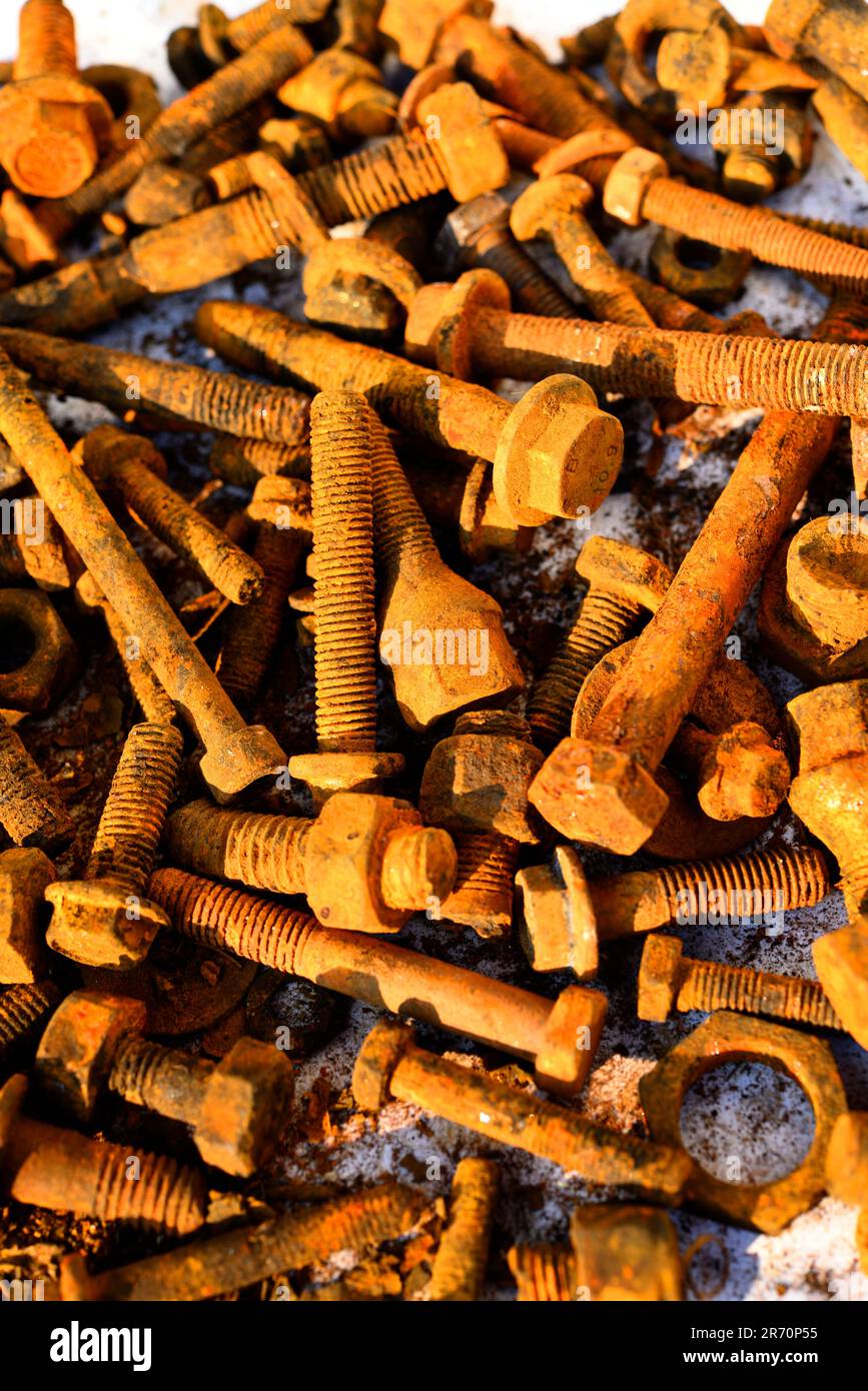 rusty nuts and bolts Stock Photo - Alamy