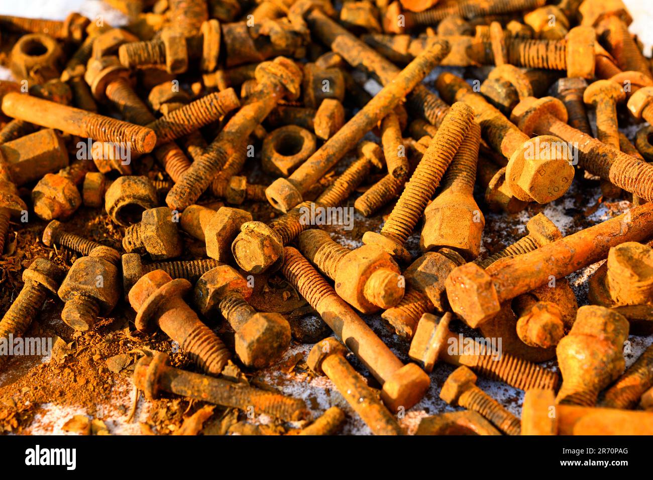 rusty nuts and bolts Stock Photo - Alamy