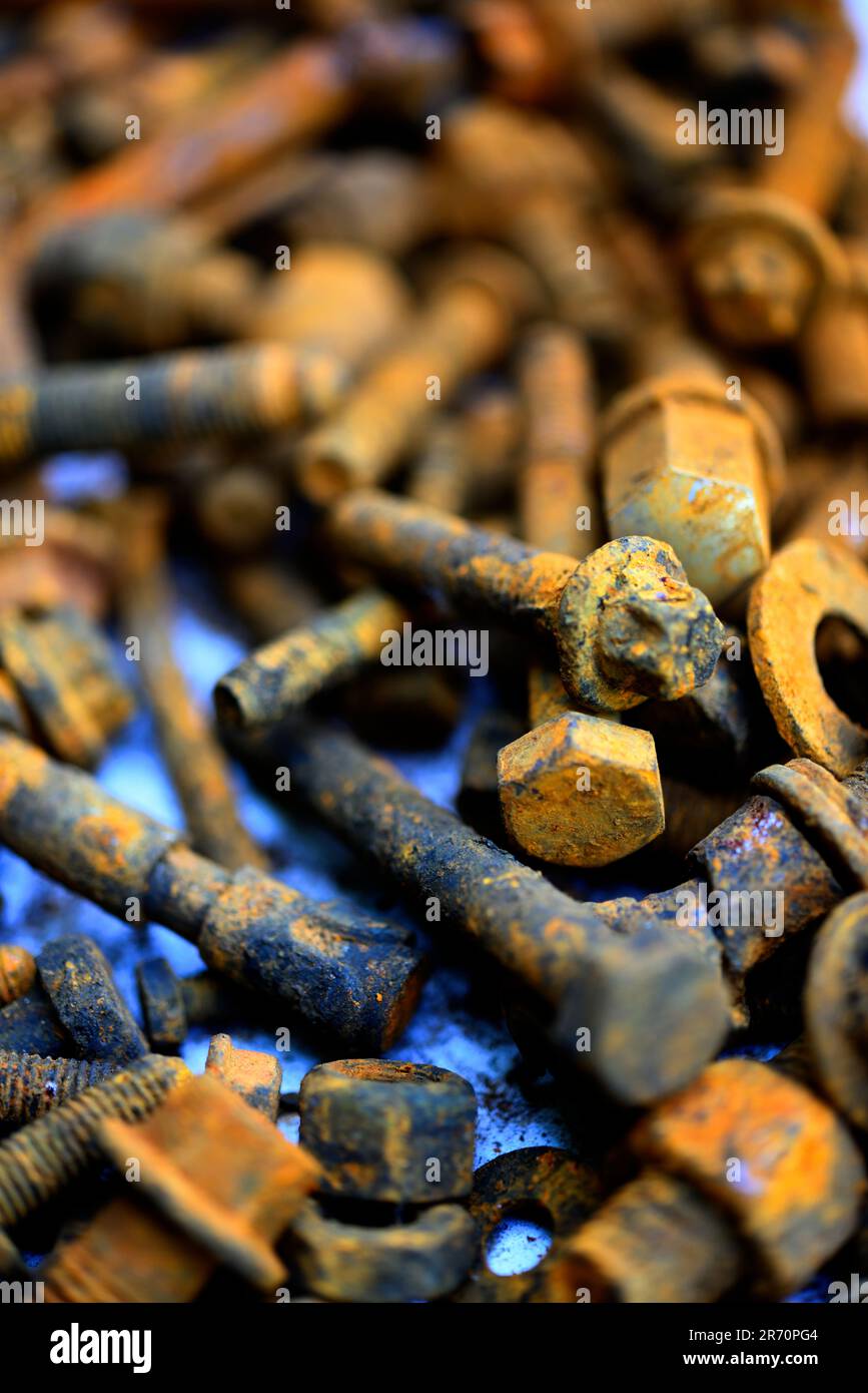 rusty nuts and bolts Stock Photo - Alamy