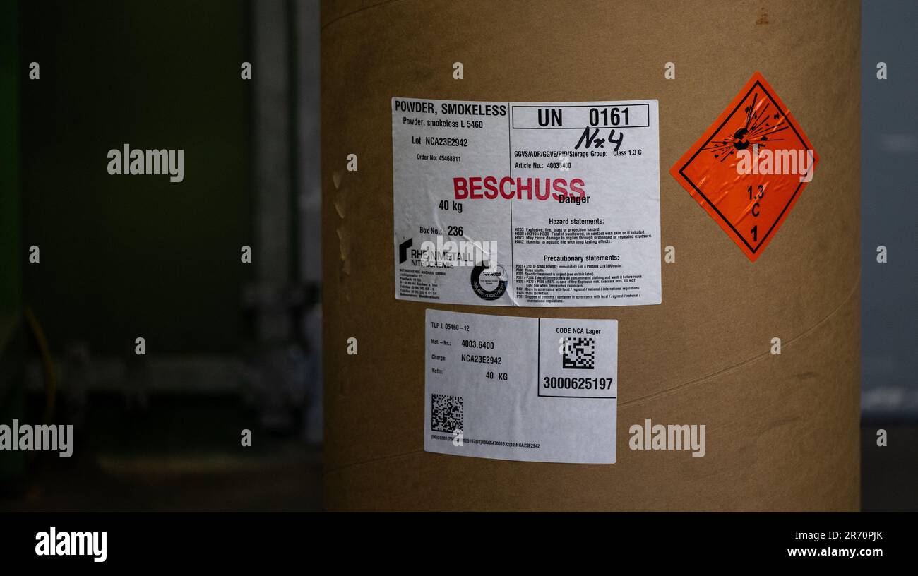 06 June 2023, Lower Saxony, Unterlüß: 120-millimeter KE tank ammunition ...