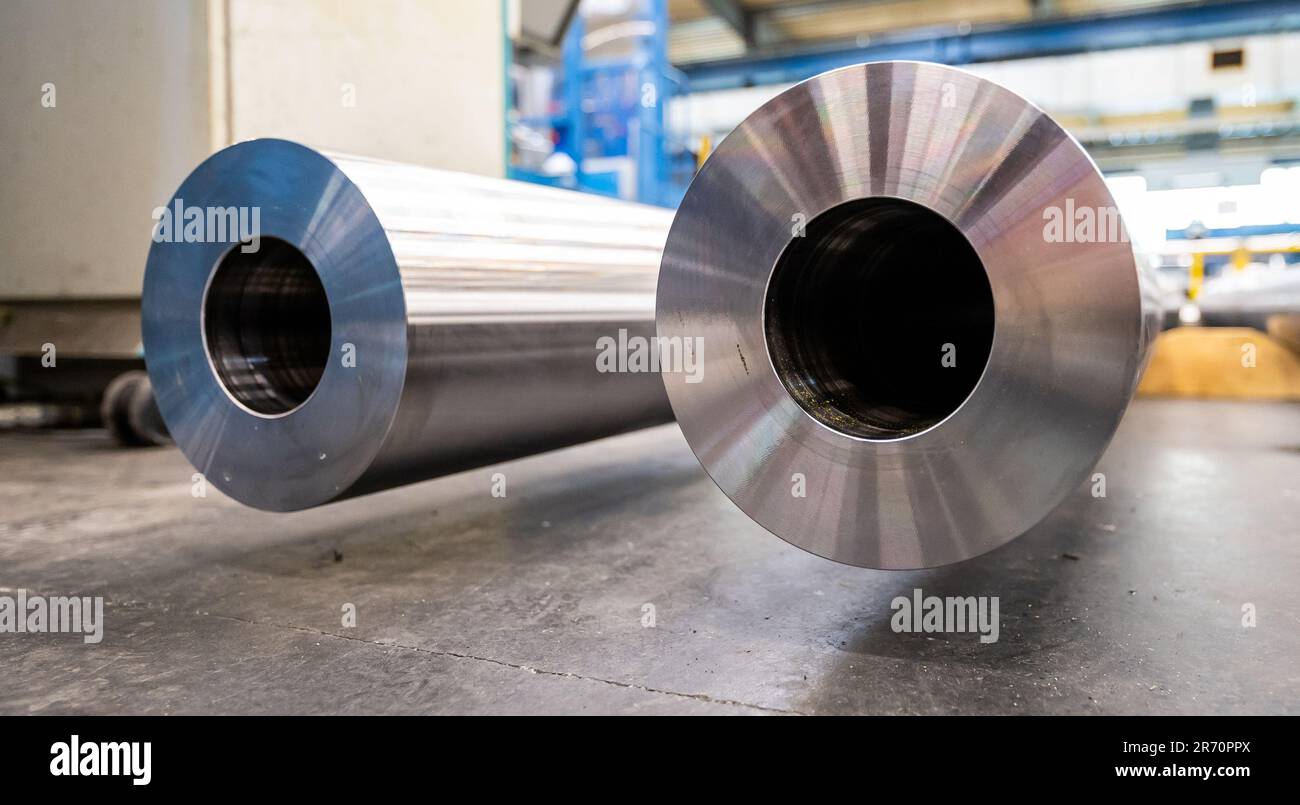 06 June 2023, Lower Saxony, Unterlüß: 120-millimeter gun for the ...