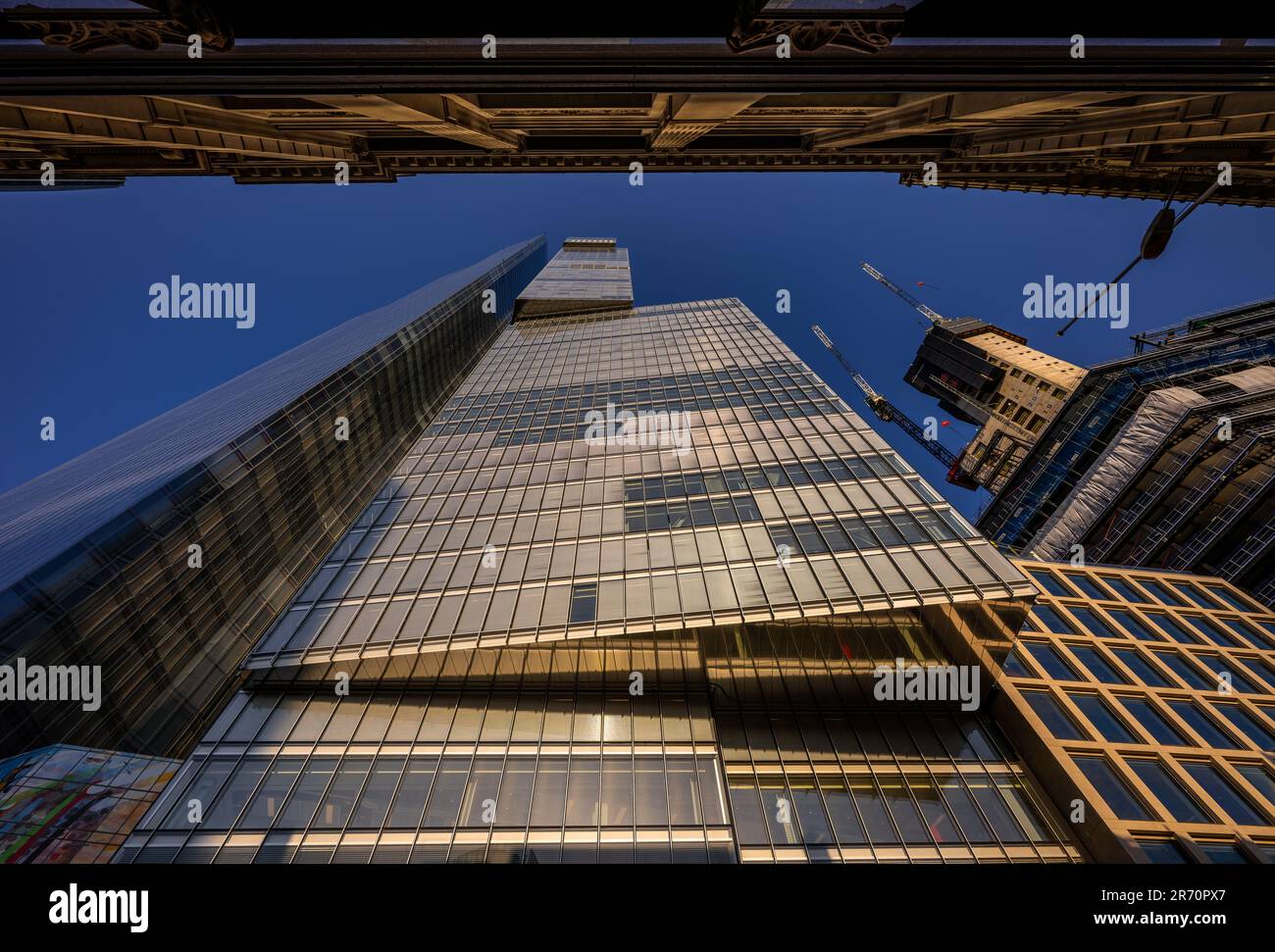 London, UK: Looking up at 8 Bishopsgate in the City of London with 22 ...