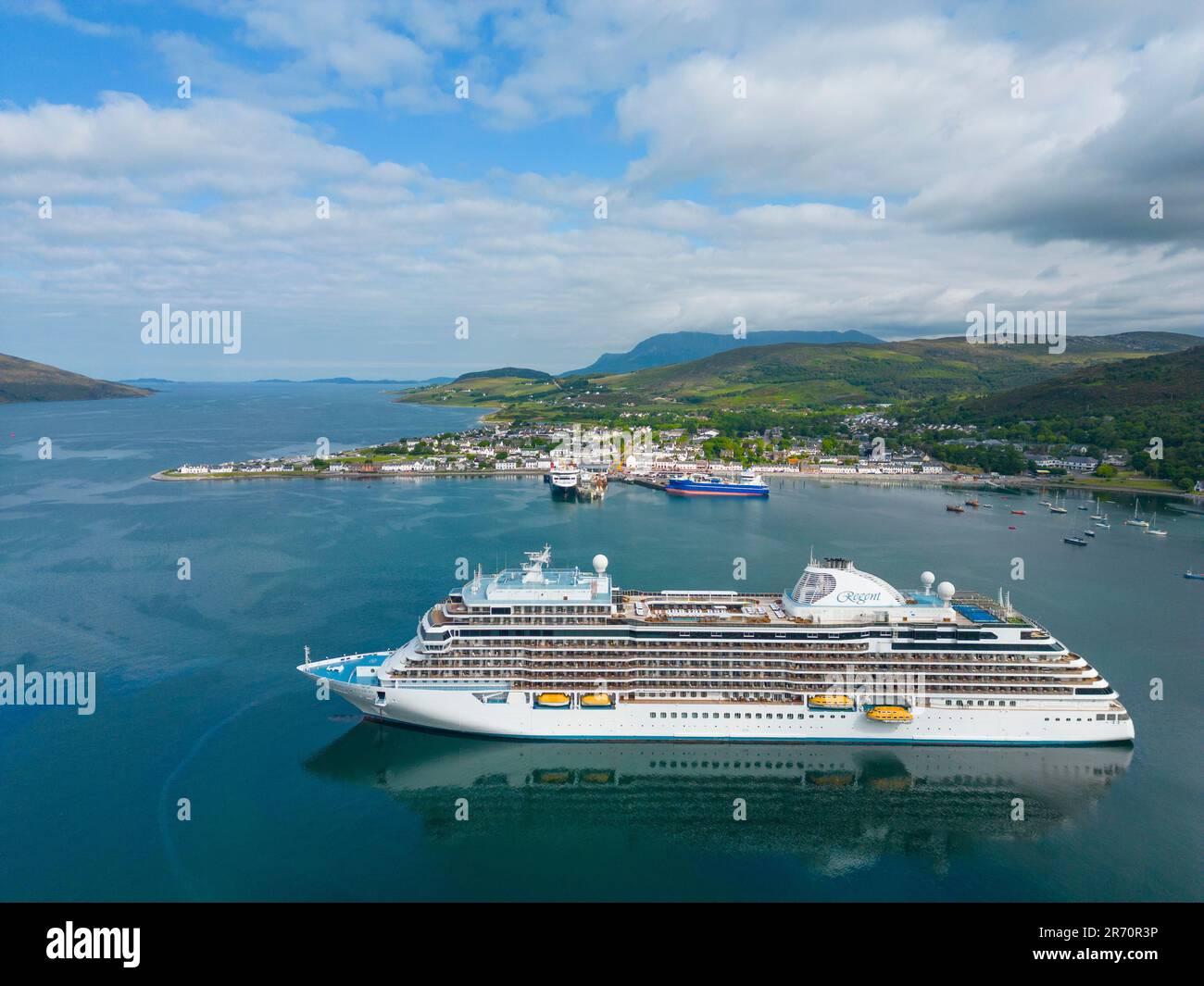 Aerial view of Regent Seven Seas Splendor cruise ship at Ullapool ...
