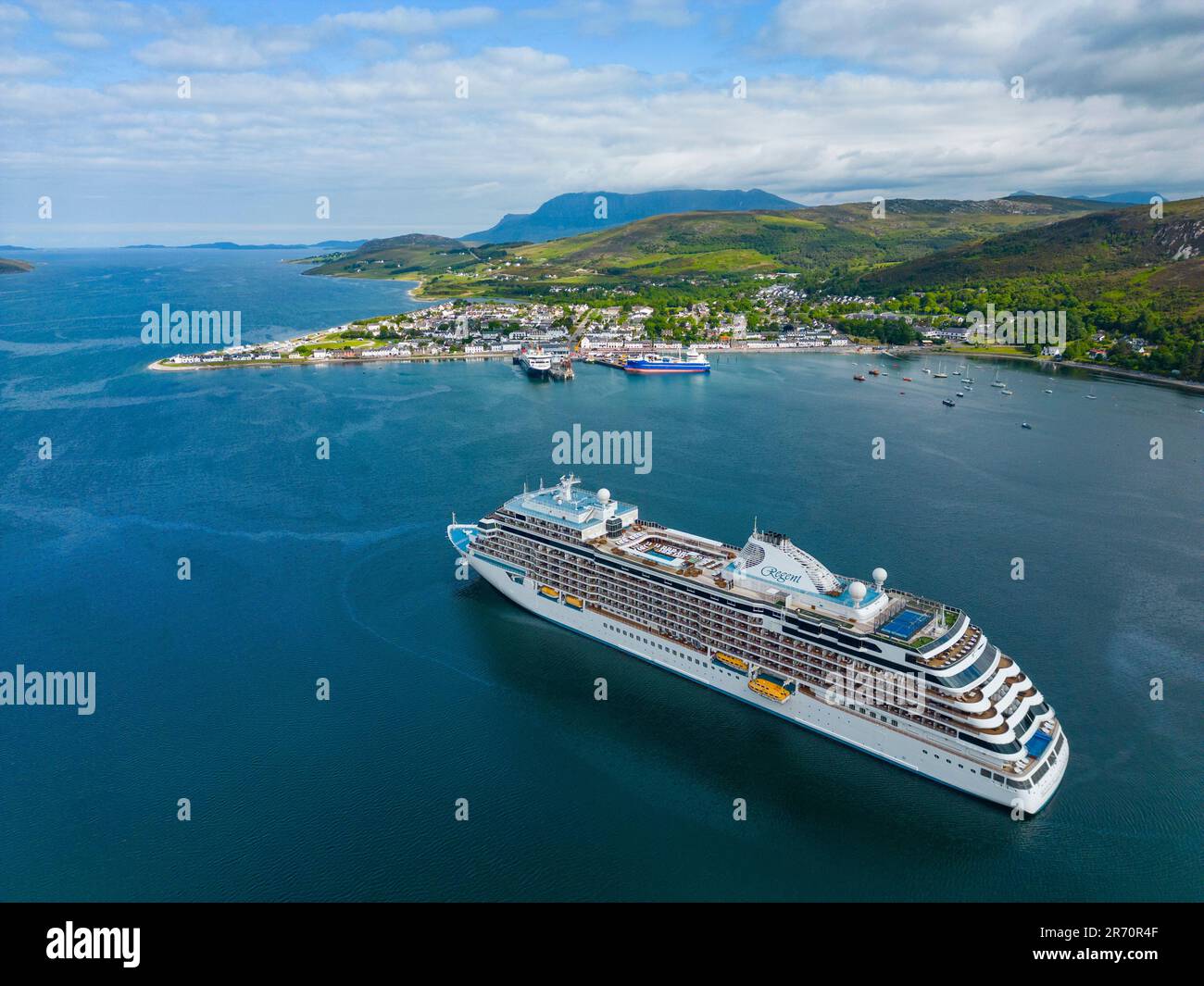 Aerial view of Regent Seven Seas Splendor cruise ship at Ullapool ...