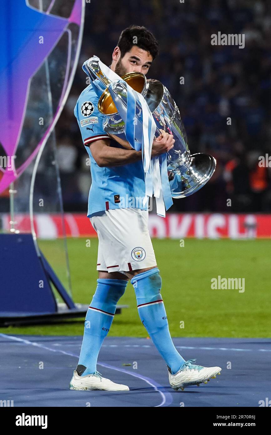 Ilkay gundogan champions league trophy hi-res stock photography and ...