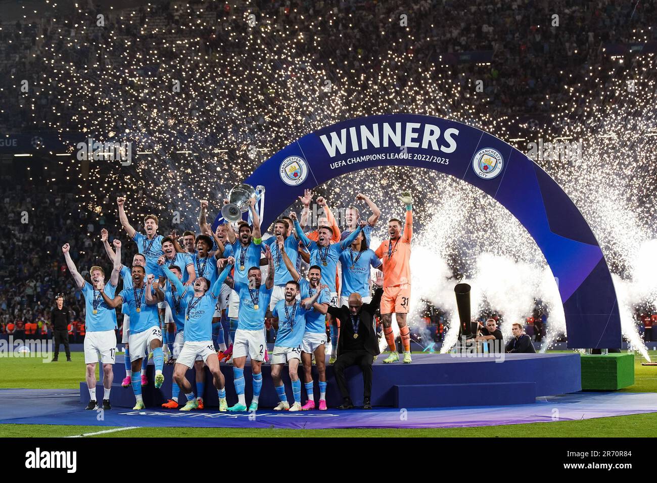 Ilkay gundogan champions league trophy hi-res stock photography and ...