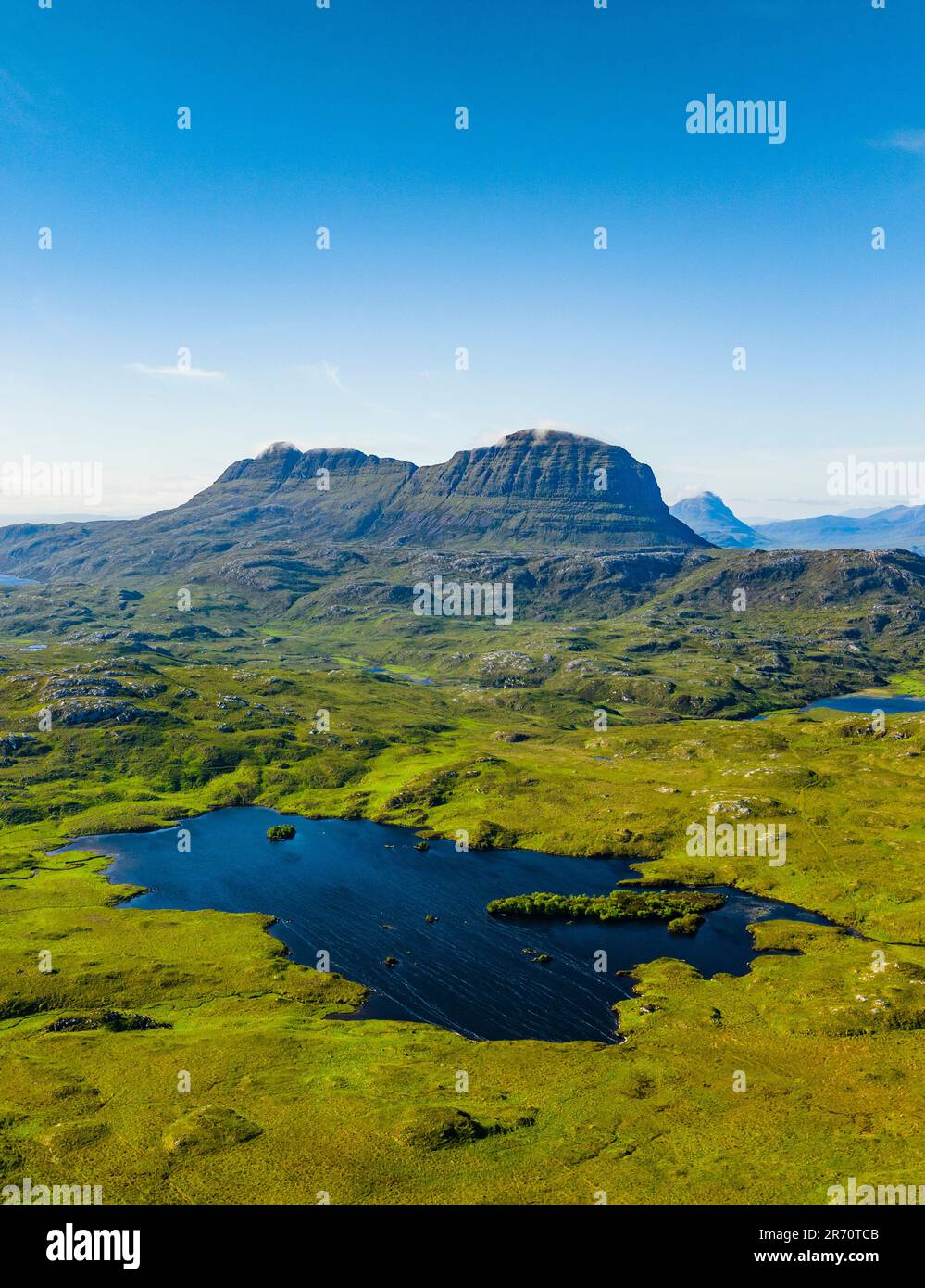 Scotland mountain highlands landscape hi-res stock photography and ...