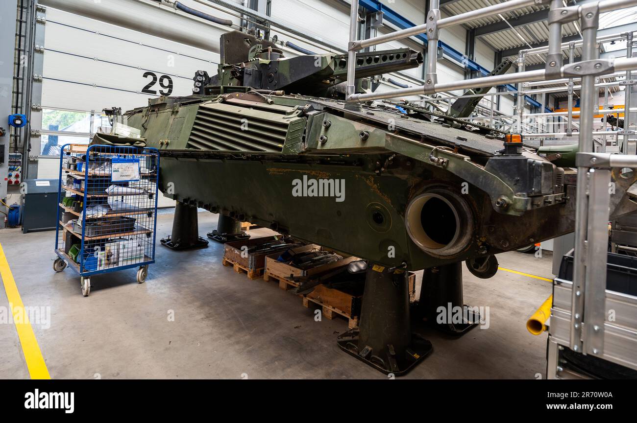 06 June 2023, Lower Saxony, Unterlüß: A Bundeswehr Puma infantry ...