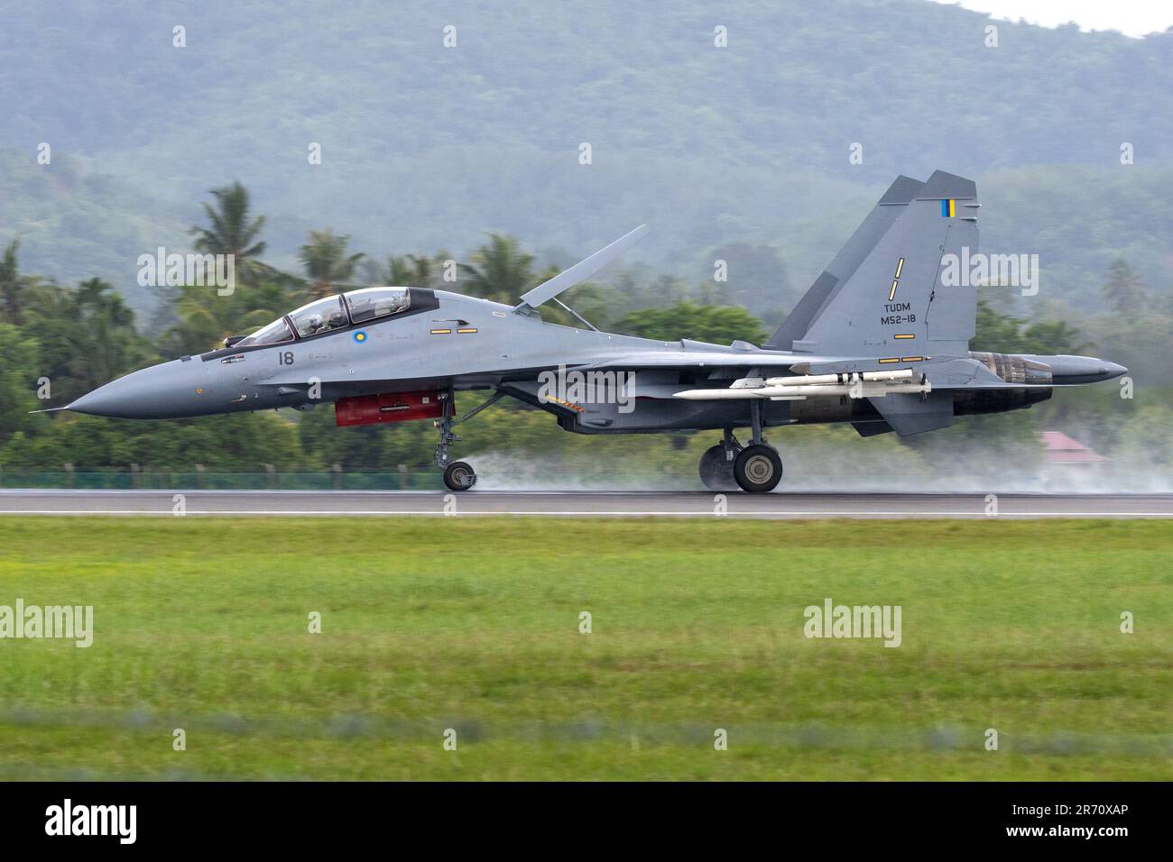 Sukhoi su 30mkm flanker hi-res stock photography and images - Alamy