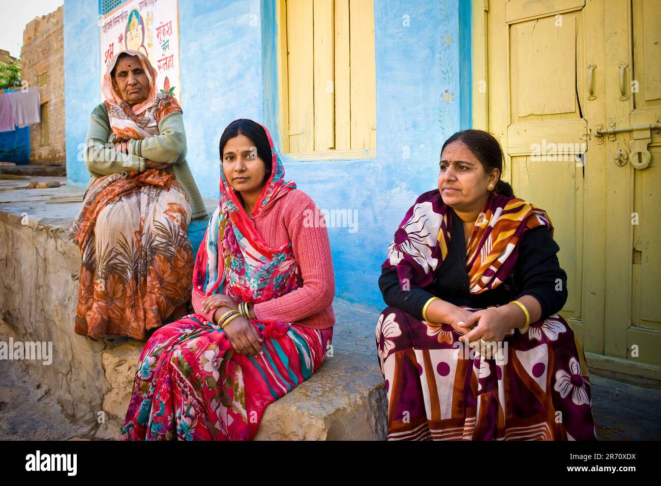 Three generations women india hi-res stock photography and images - Alamy