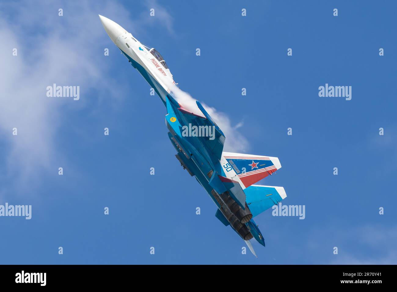 Sukhoi su 35 hi-res stock photography and images - Alamy