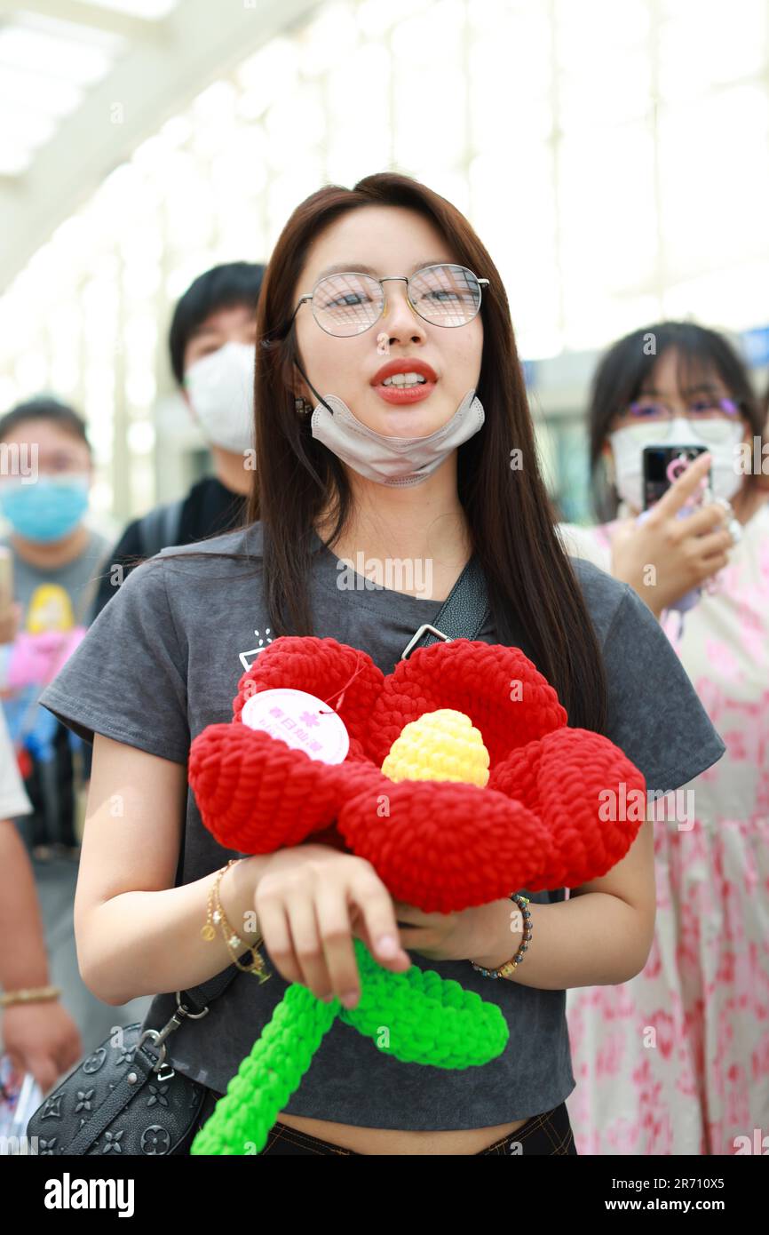 Chinese actress Xu Ruohan appears at airport in Beijing, China. 10th June, 2023. (Photo by ...
