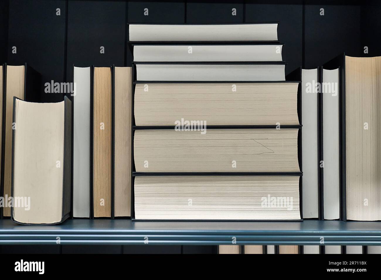 Large print book shelf hi-res stock photography and images - Alamy