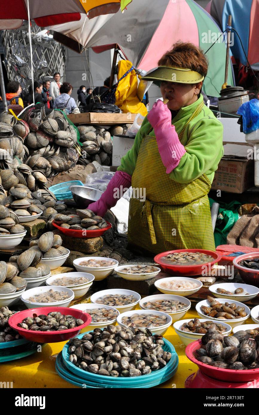 South Korea. Busan. fish market Stock Photo - Alamy