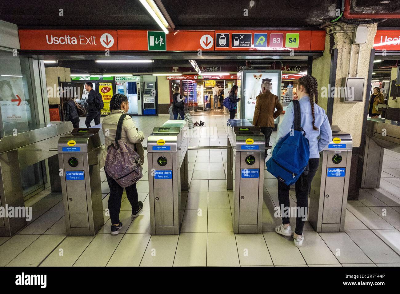 Italy. Milan. subway Stock Photo - Alamy