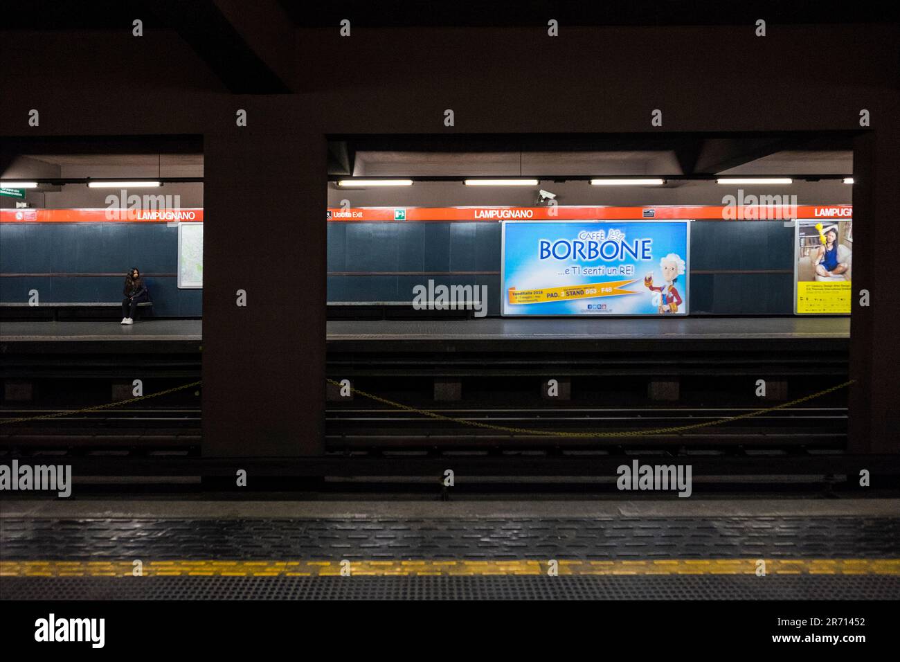 Milan transport public hi-res stock photography and images - Alamy