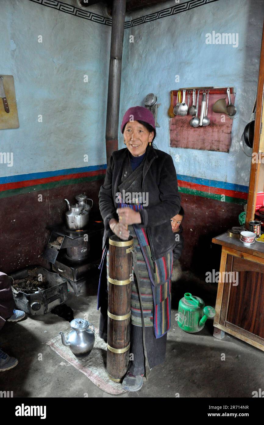Nepal. Mustang. daily life Stock Photo - Alamy