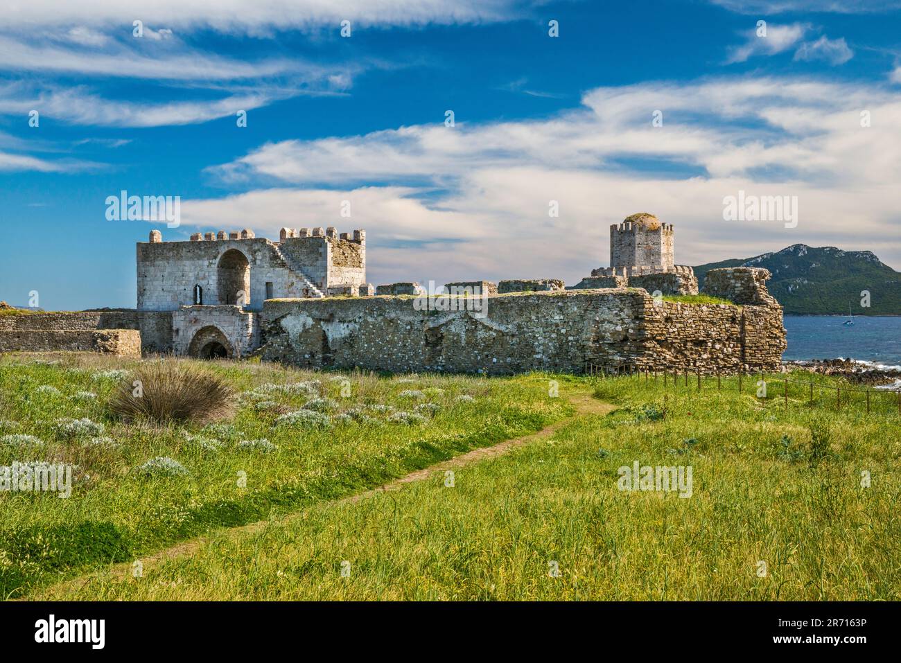 Porta di San Marco (Sea Gate), Bourtzi fortress behind, Methoni Castle ...