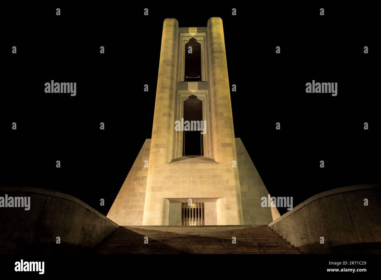 Italy. Como. War memorial Stock Photo - Alamy