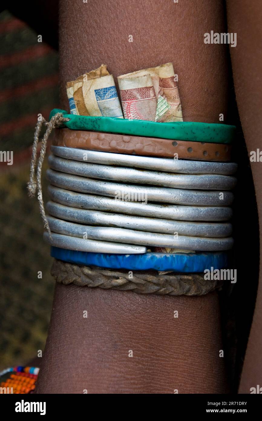Arbore tribe hi-res stock photography and images - Alamy