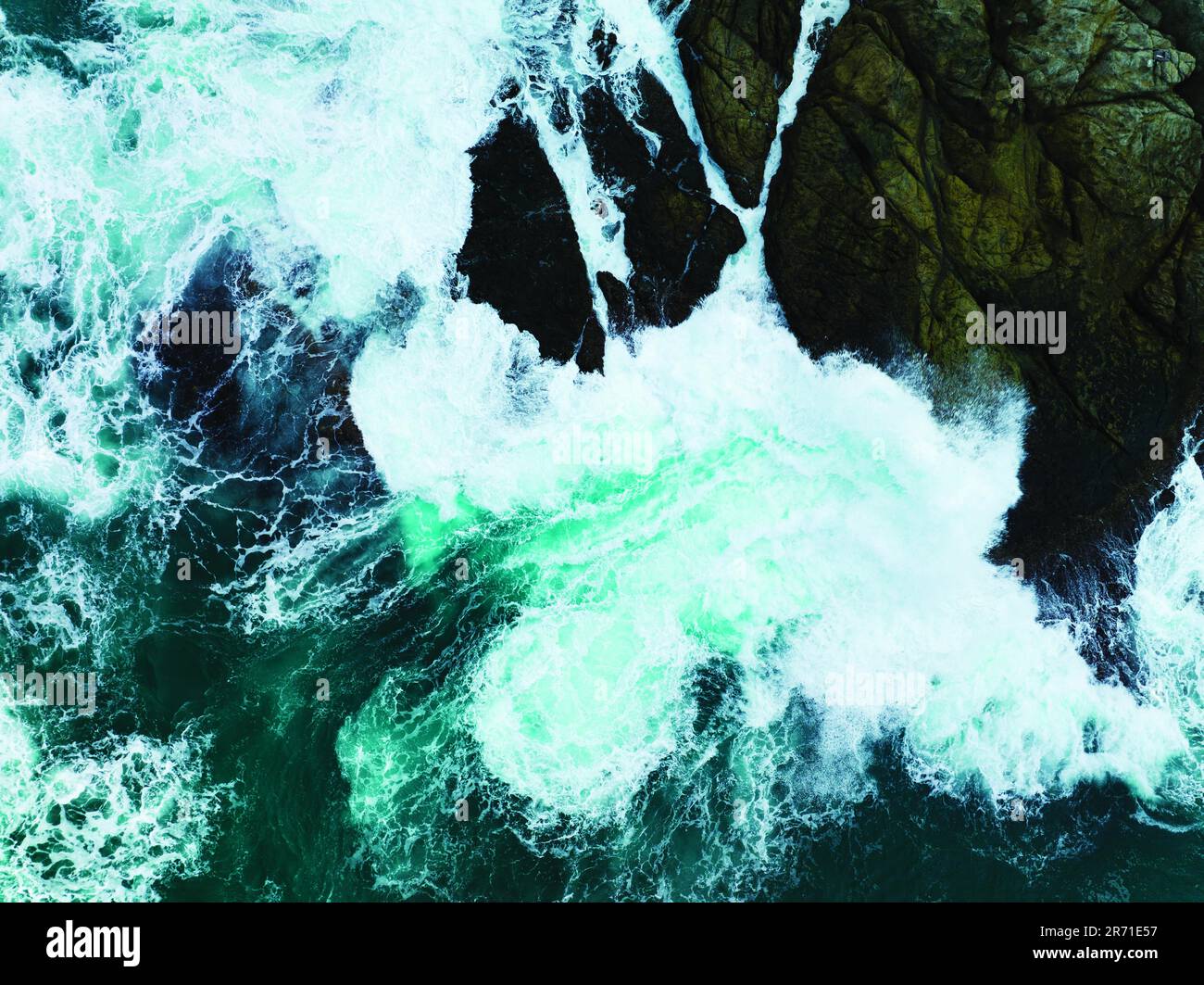 Seashore aerial view,Bird eye view photo of crashing waves on rocks ...