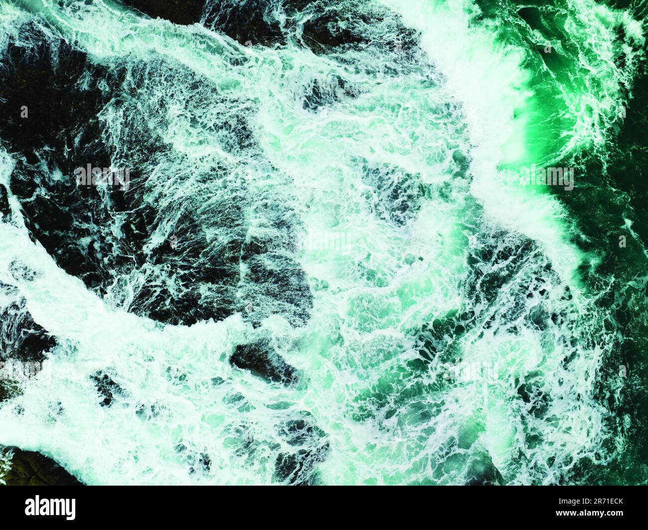 Seashore aerial view,Bird eye view photo of crashing waves on rocks ...