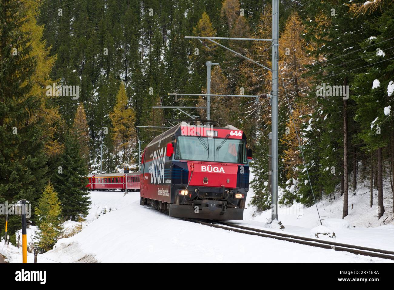 Albula railway hi-res stock photography and images - Alamy