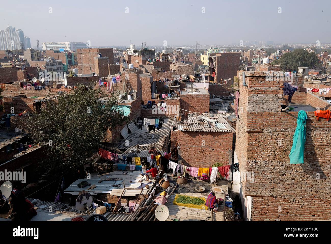 India, New Delhi, local slum Stock Photo - Alamy