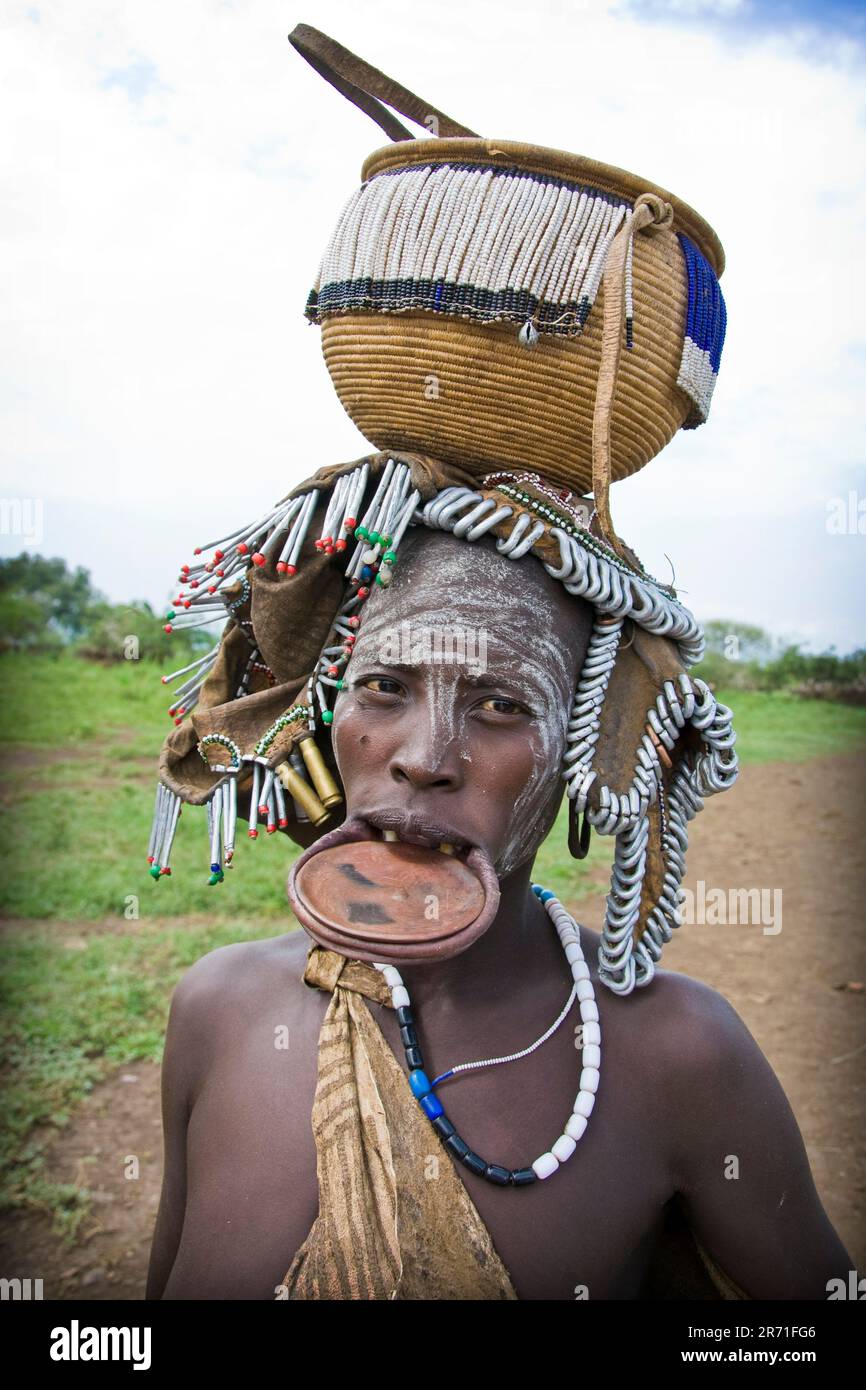 Mursi tribe, Mago National Park, Ethiopia Stock Photo - Alamy