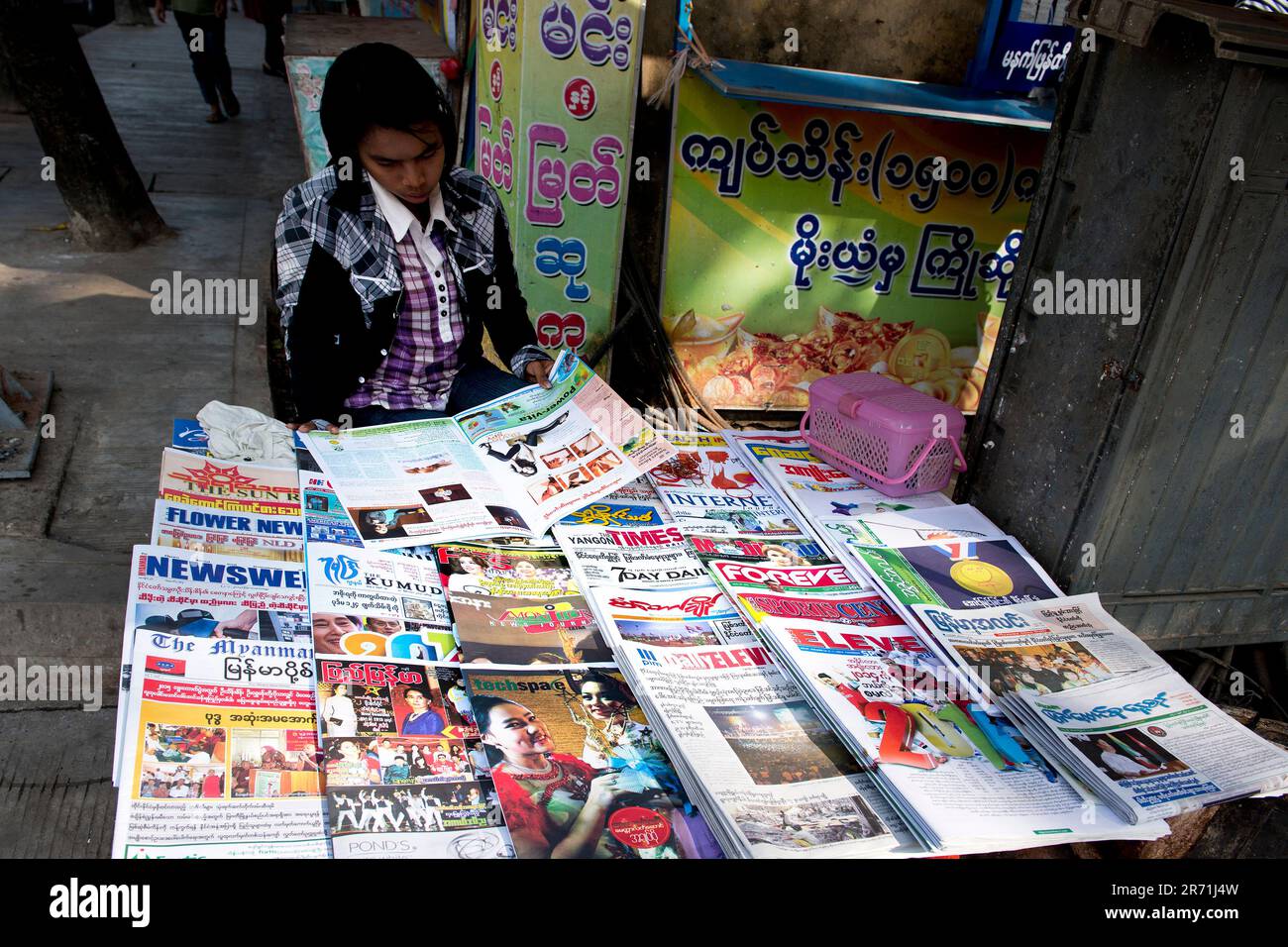 Myanmar, Yangon, City, Daily life Stock Photo - Alamy
