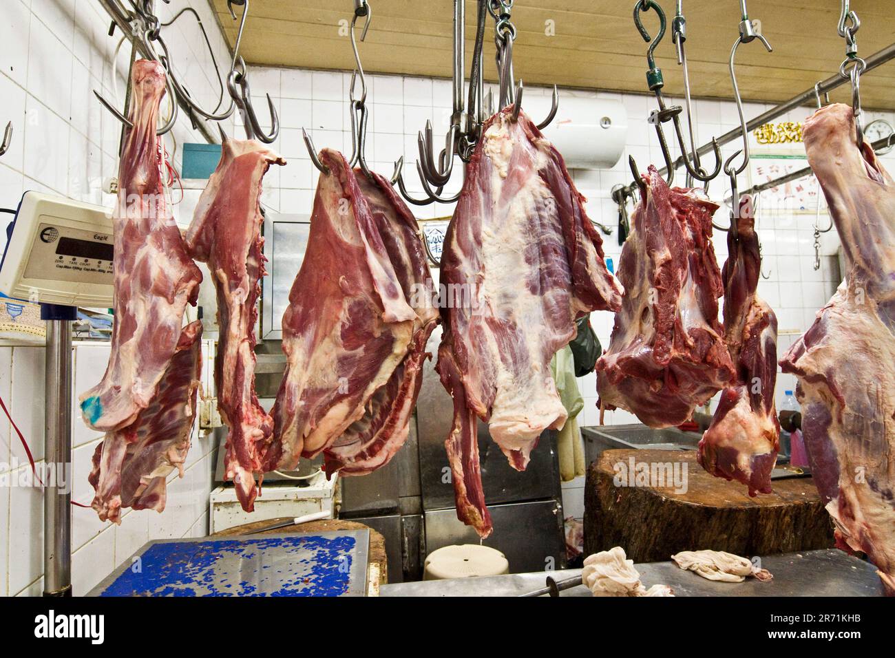 Meat market in deira dubai hi-res stock photography and images - Alamy
