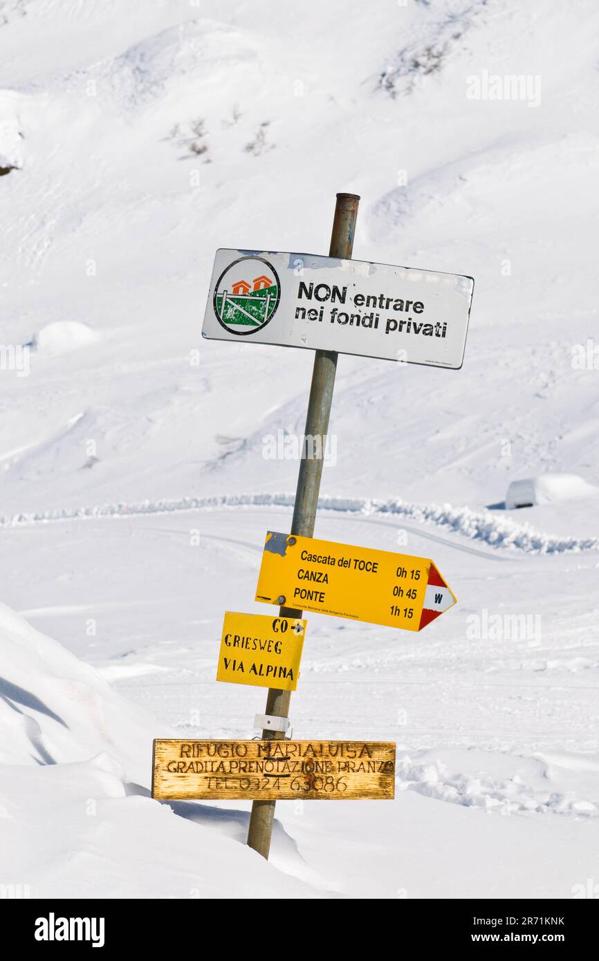 Val formazza signs hi-res stock photography and images - Alamy