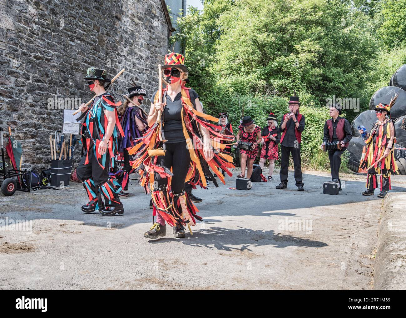 Performance by the Flagcrackers of Craven at the Cappelside Farm Open ...