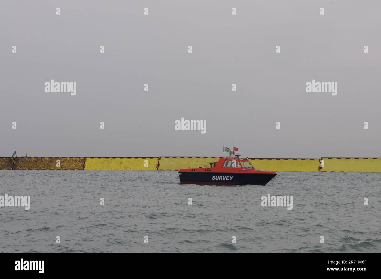 Mose flood barriers hi-res stock photography and images - Alamy