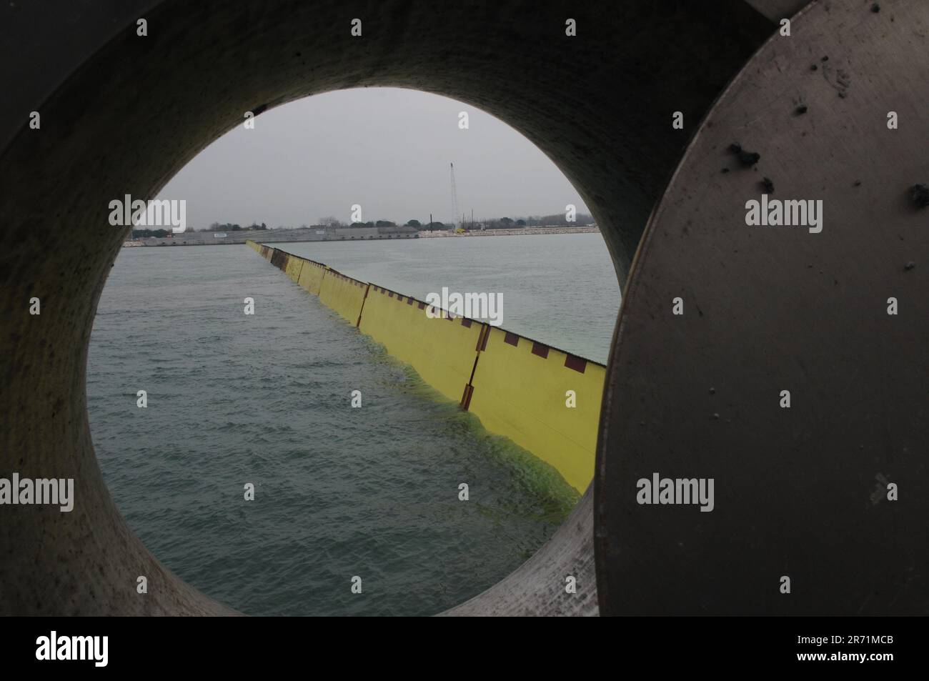 Mose flood barriers hi-res stock photography and images - Alamy