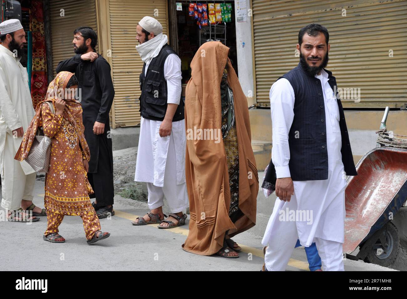 Pakistan. Chitral. old market Stock Photo - Alamy