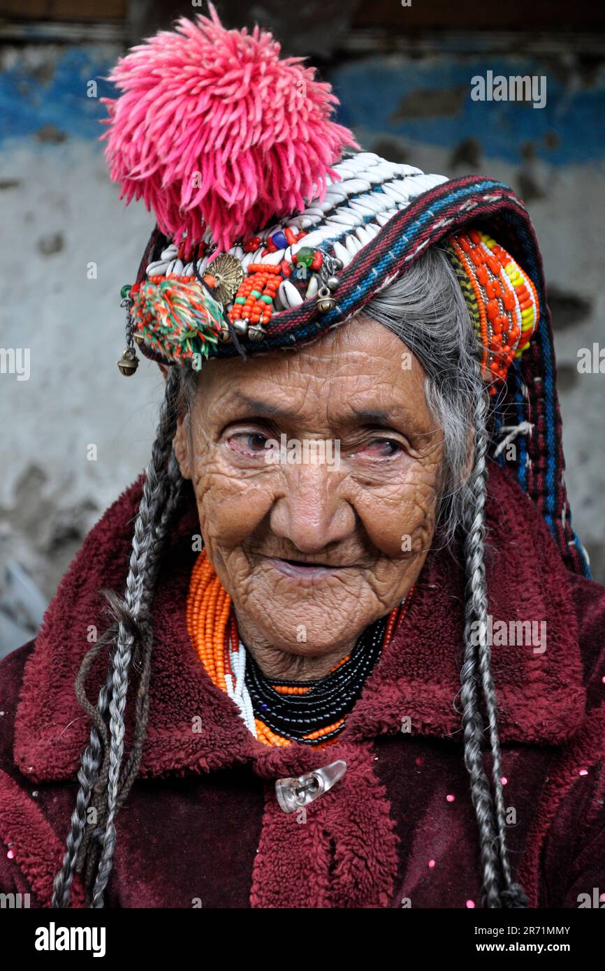 Pakistan. Bumburet valley. Chilan Loshi festival Stock Photo - Alamy