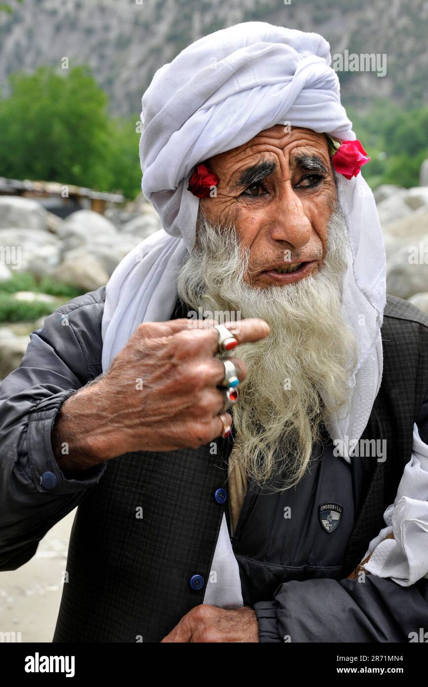 Pakistan. Bumburet valley. Chilan Loshi festival Stock Photo - Alamy