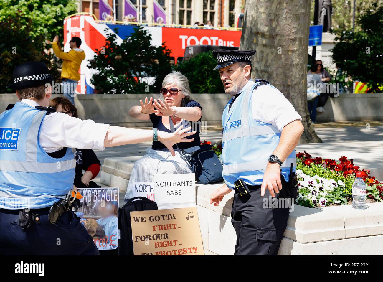Police liason officers hi-res stock photography and images - Alamy
