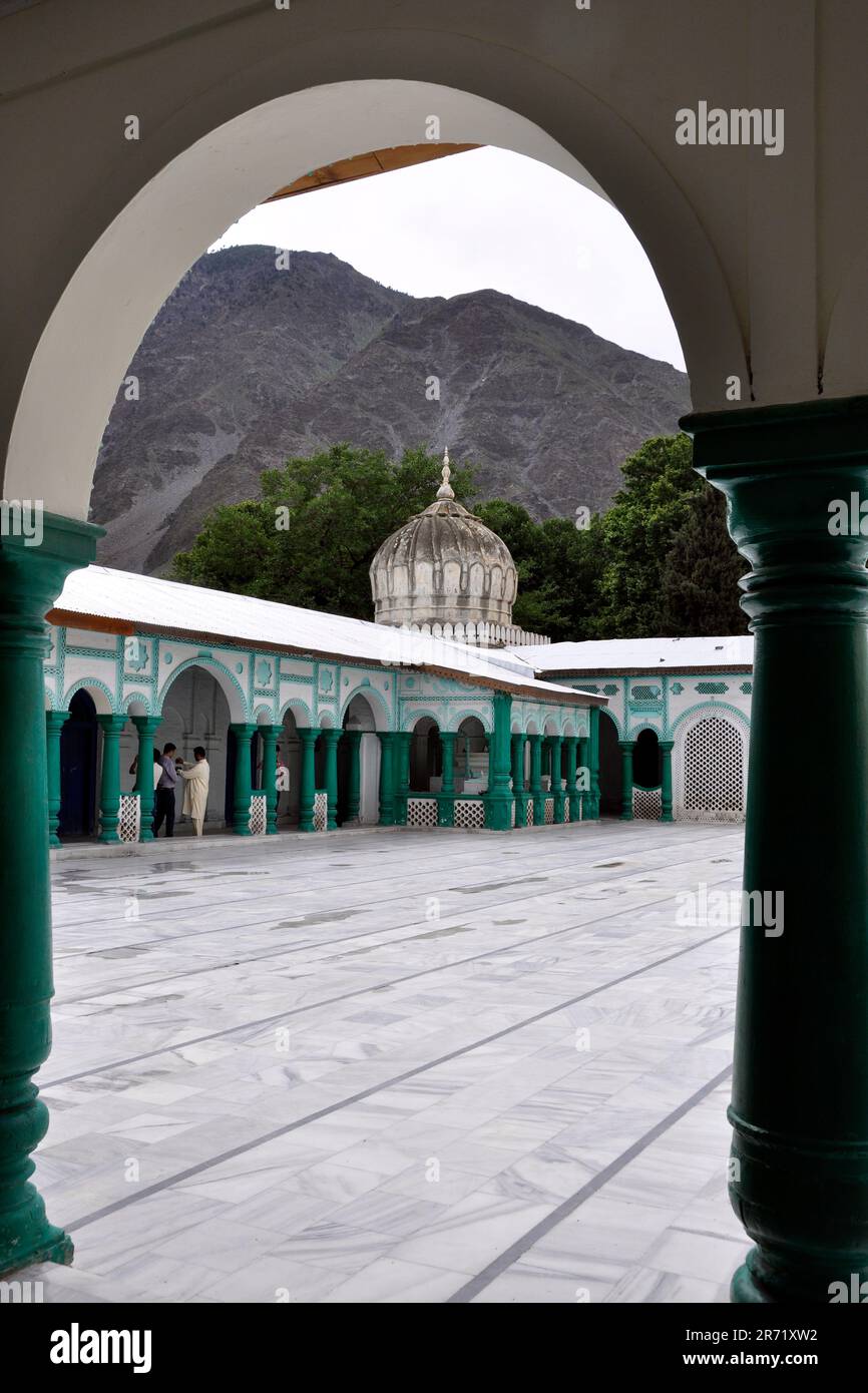 Pakistan. Chitral mosque Stock Photo - Alamy