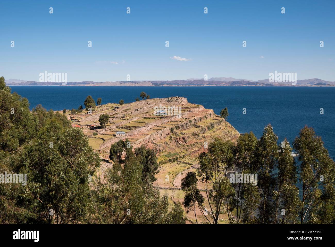 Isla de taquile. titicaca lake. peru Stock Photo - Alamy