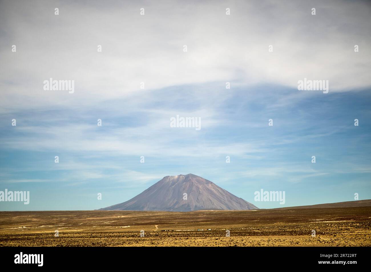 El misti. cordillera de los andes. peru Stock Photo - Alamy