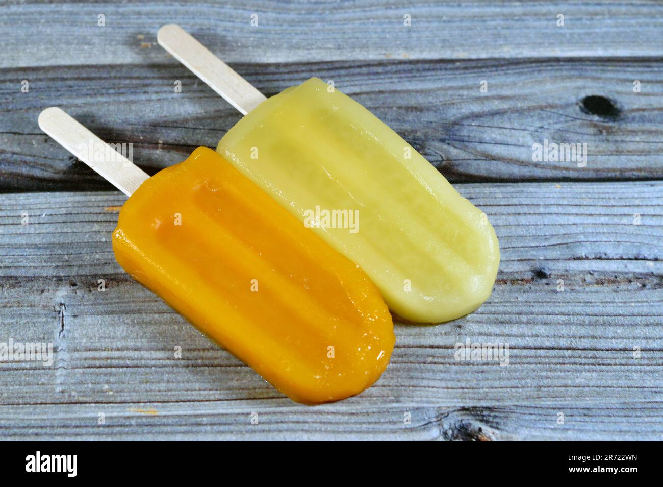 Frozen ice cream sticks of Mango and Pineapple, creamy and delicious ...